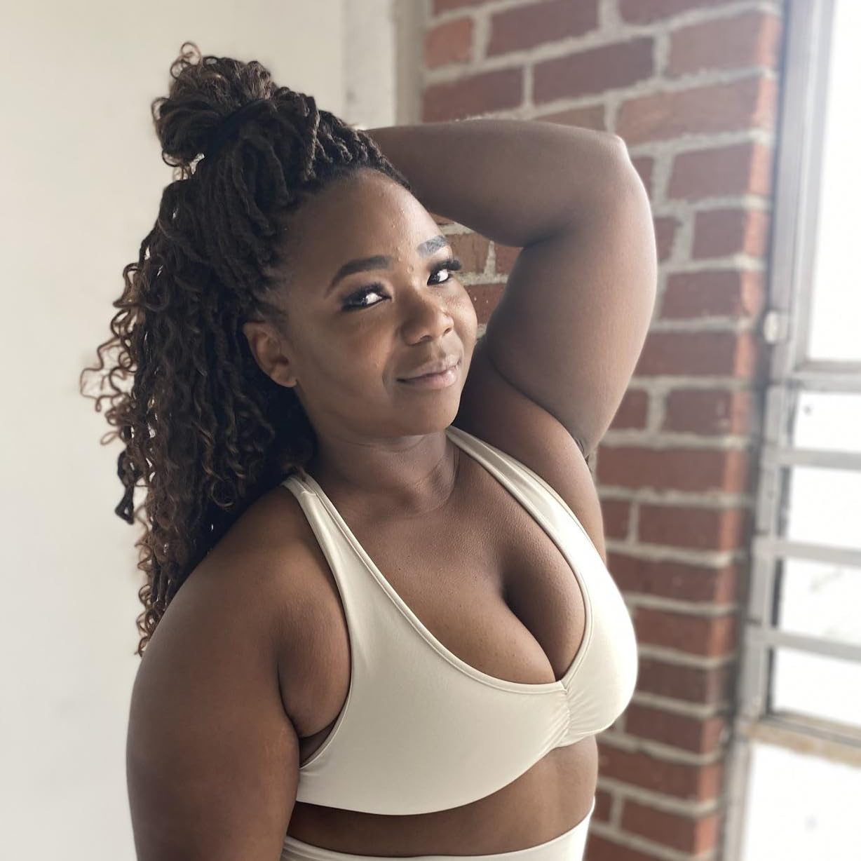 Christa Janine’s Picks's Amazon Page