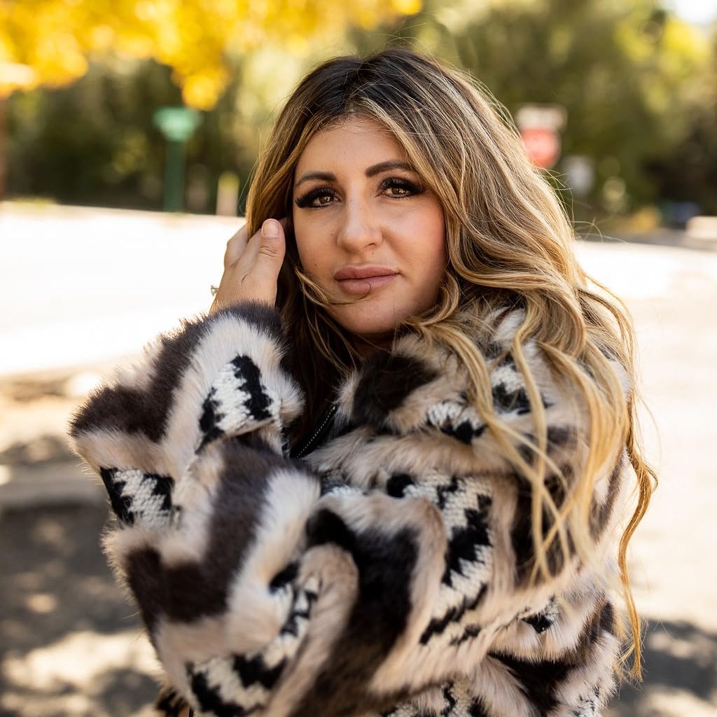 Angela G's Amazon Page