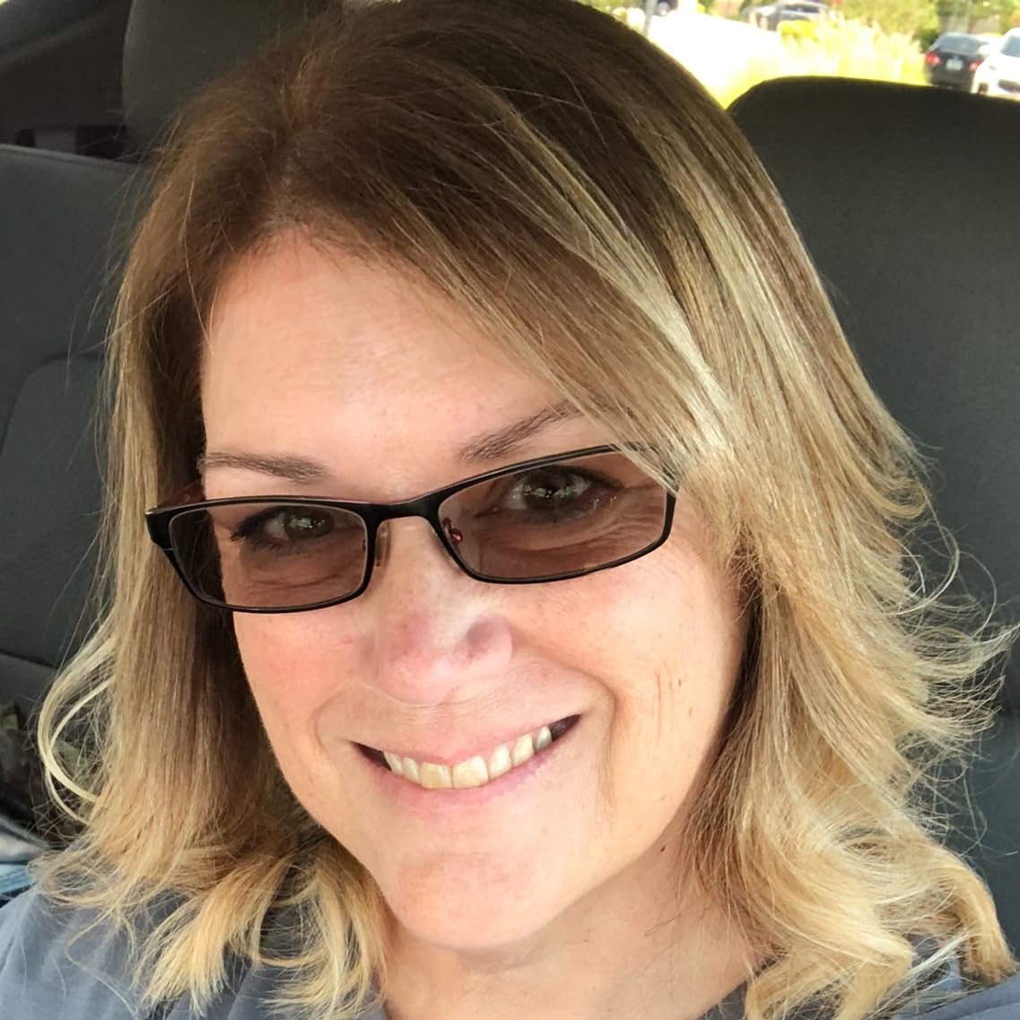 Deanna M Morris's Amazon Page