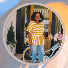 Alexis Z. Ligon, Curve Model & Creator's Amazon Page