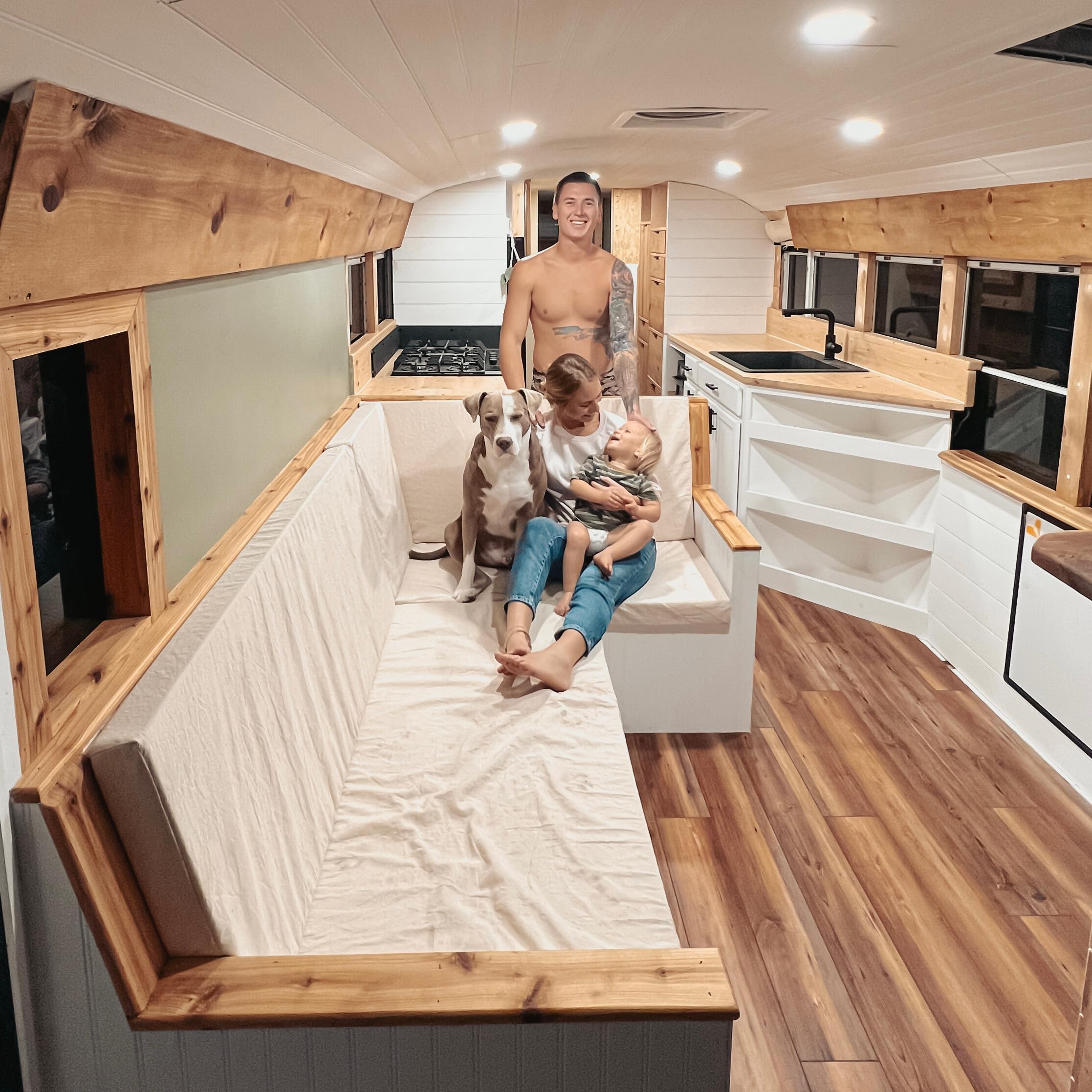 Colin & Ashley Warren- Stray Leif's Amazon Page