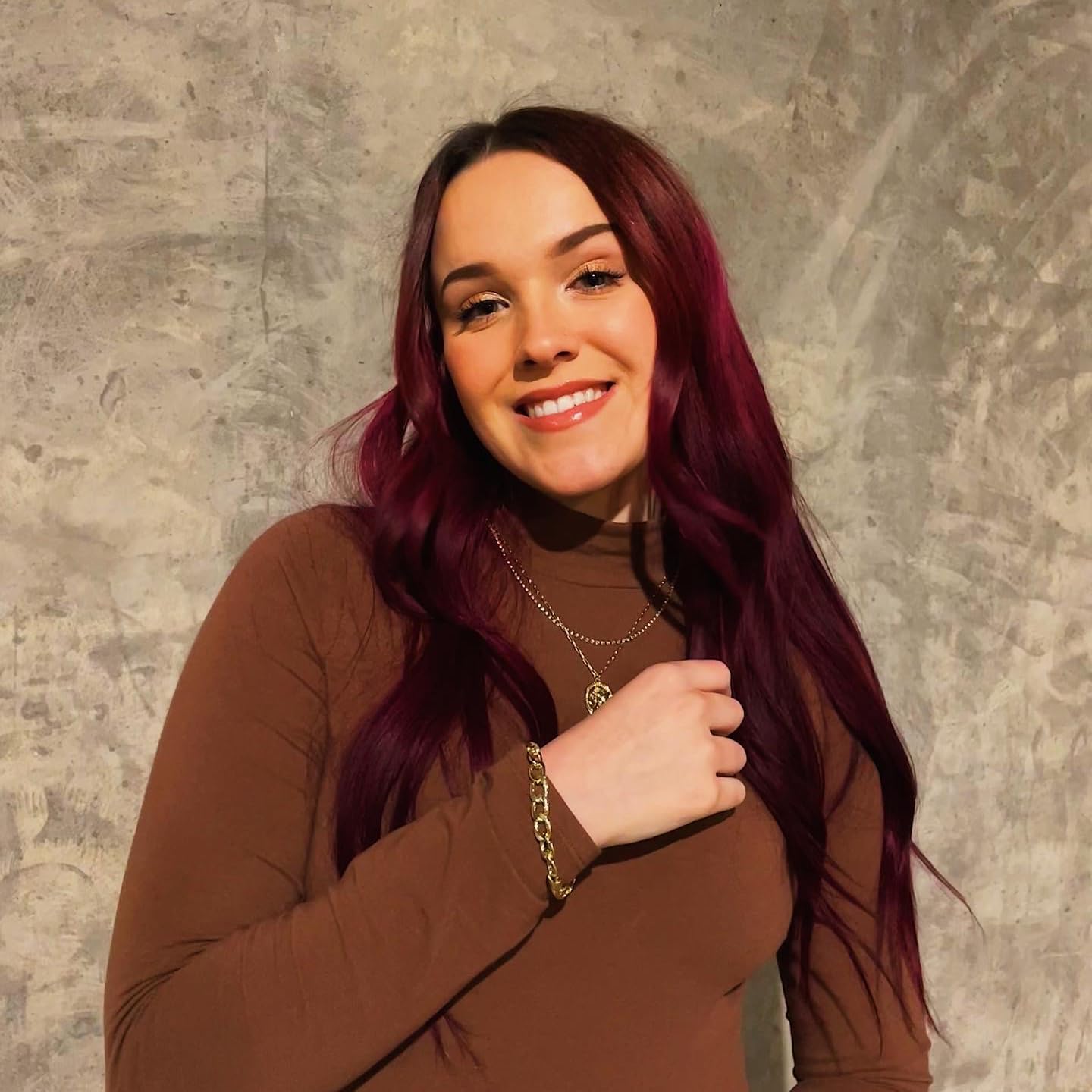 Alyssa Hoffman's Amazon Page