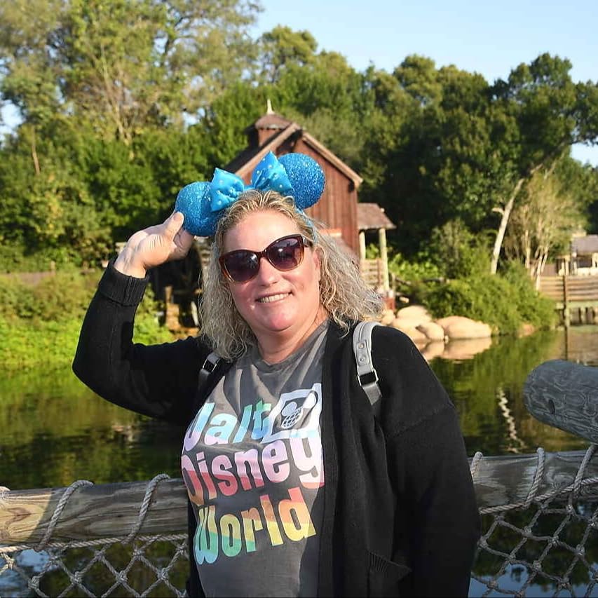 Disney Parks With Love - Janel's Amazon Page