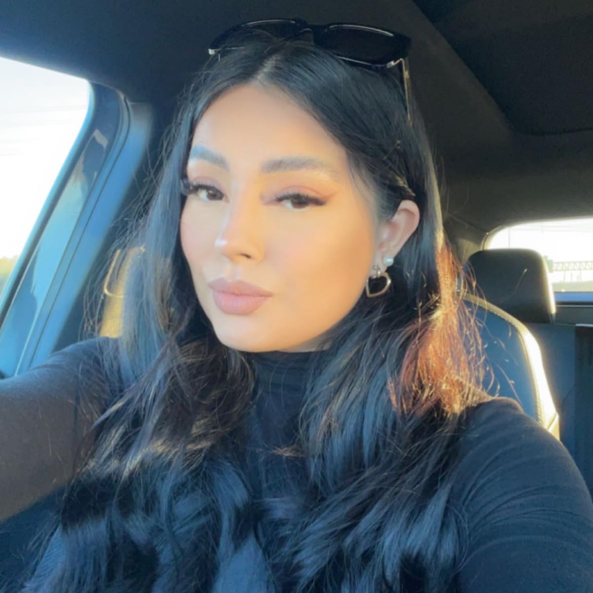 Laura Teruel's Amazon Page