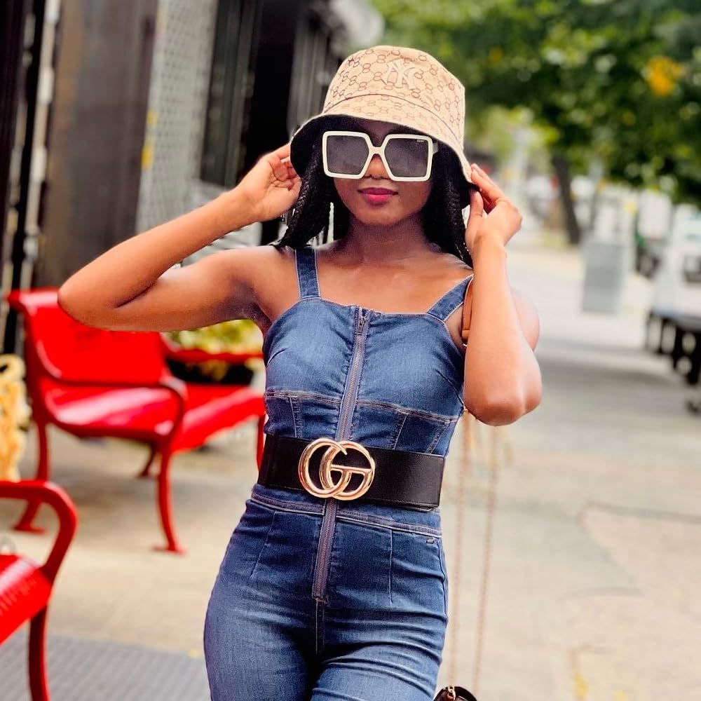 Leshea Official's Amazon Page