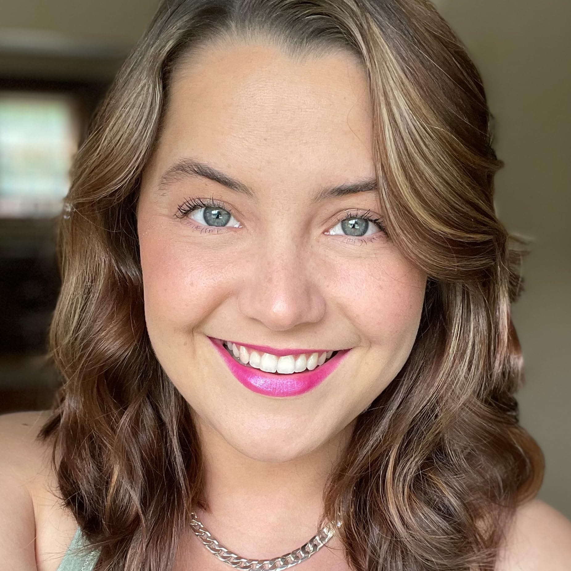 Lindsey McAvey's Amazon Page