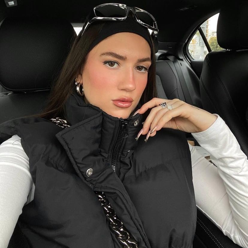 Lindsey Minor's Amazon Page