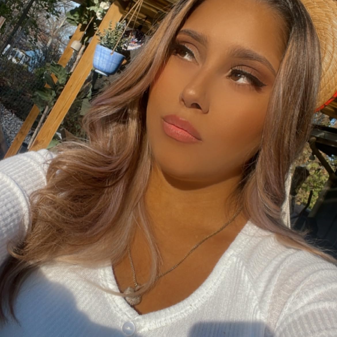 Little Lisa Cannabis's Amazon Page