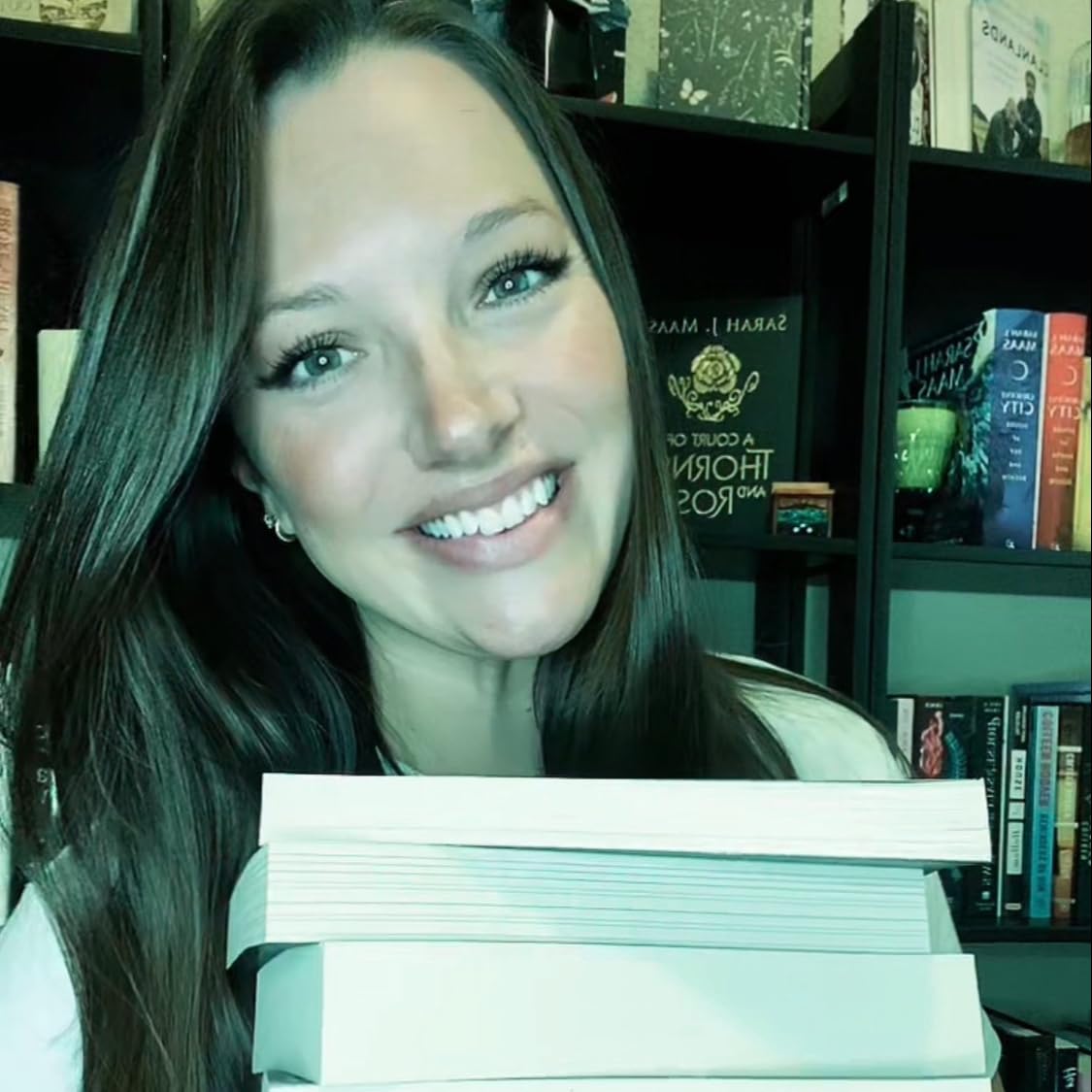 lost.in.booKStacks (Kyndal)'s Amazon Page