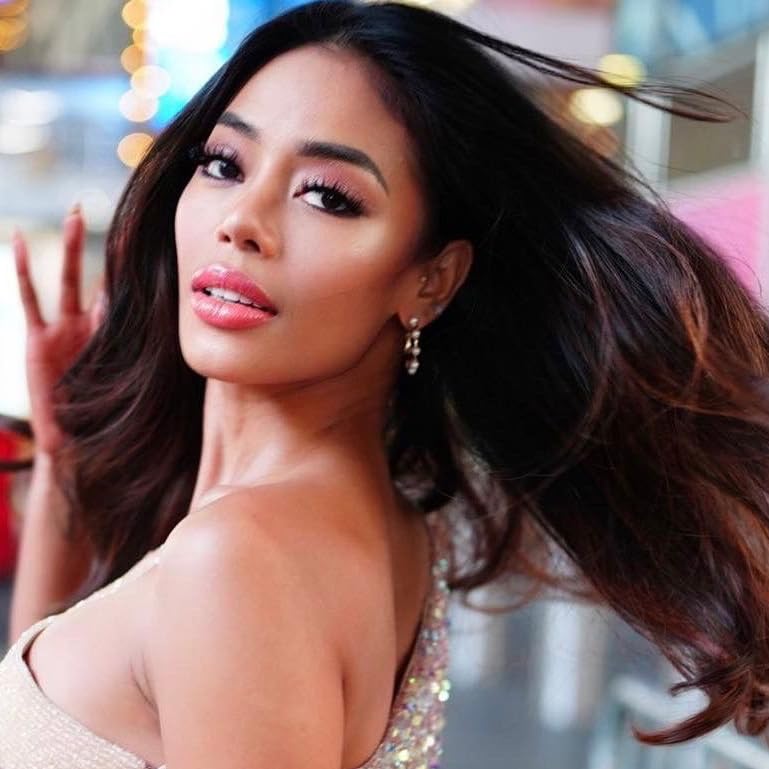 Rowee Lucero's Amazon Page