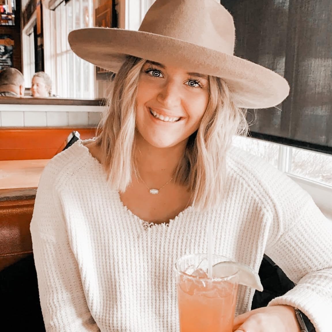 Makayla Hoch's Amazon Page