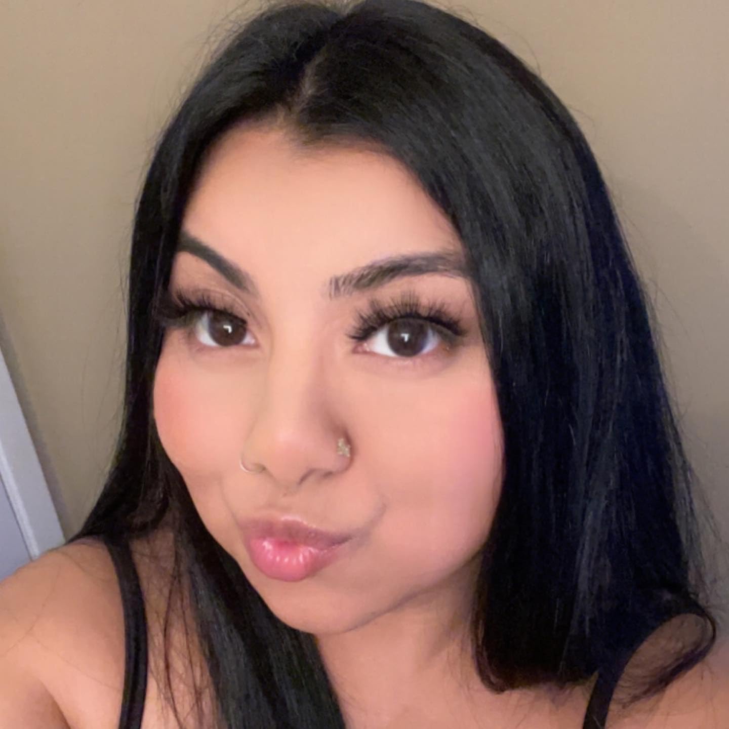 Maria Vargas's Amazon Page