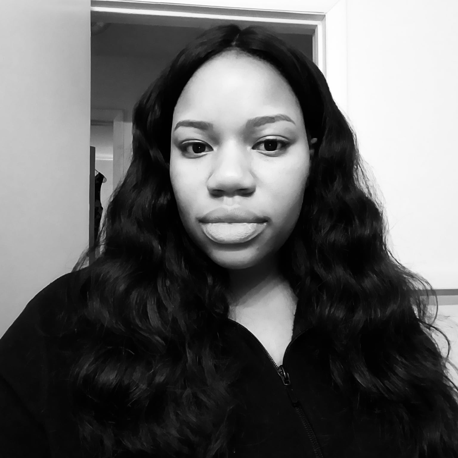 Página de Amazon de At Home With Mika Marie