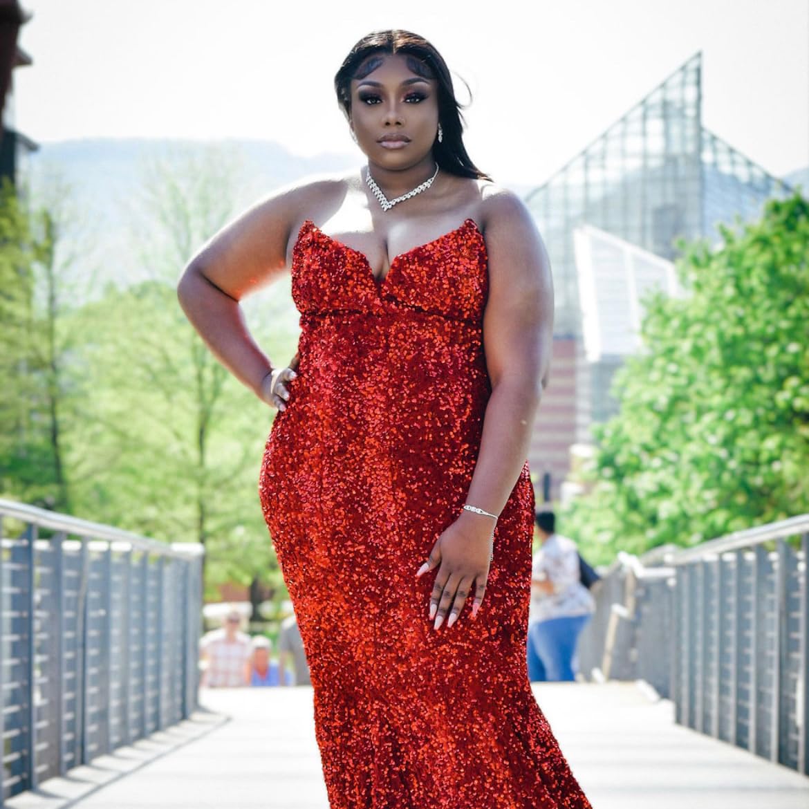 Naee Carter's Amazon Page