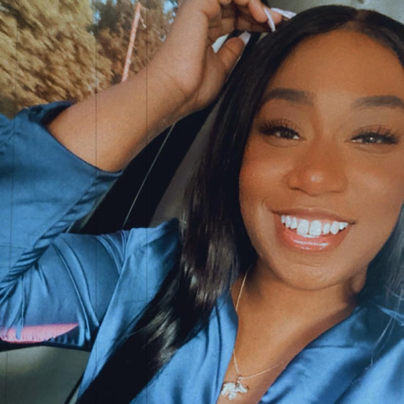 Nia Nicholson's Amazon Page