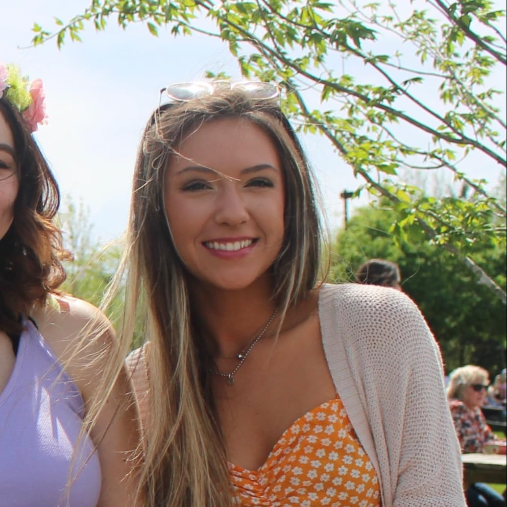 Ellie Lennon's Amazon Page