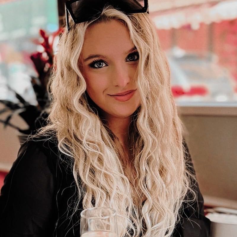 Elle Pennington's Amazon Page