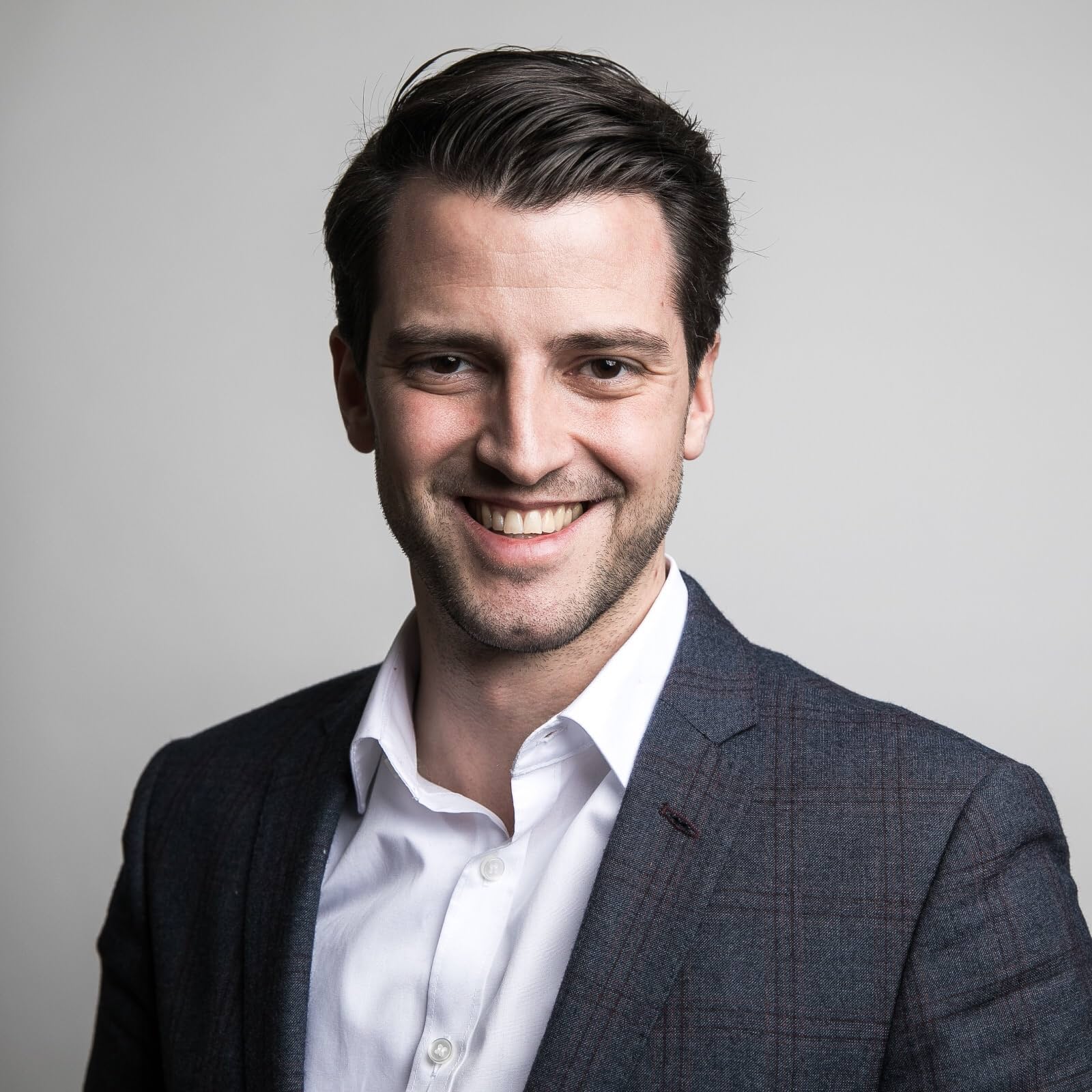 Roger L. Basler de Roca's Amazon Page