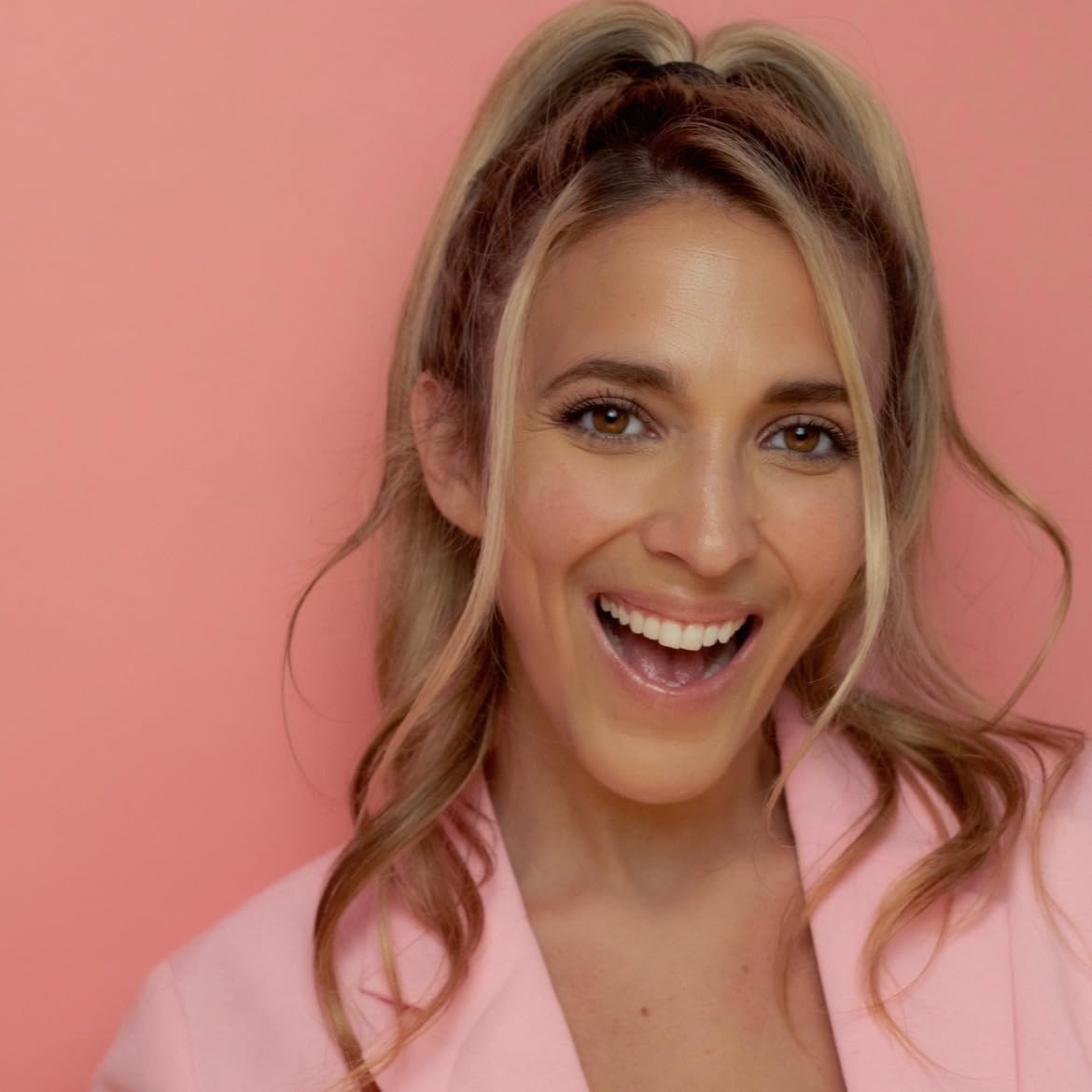 Roxy Striar's Amazon Page