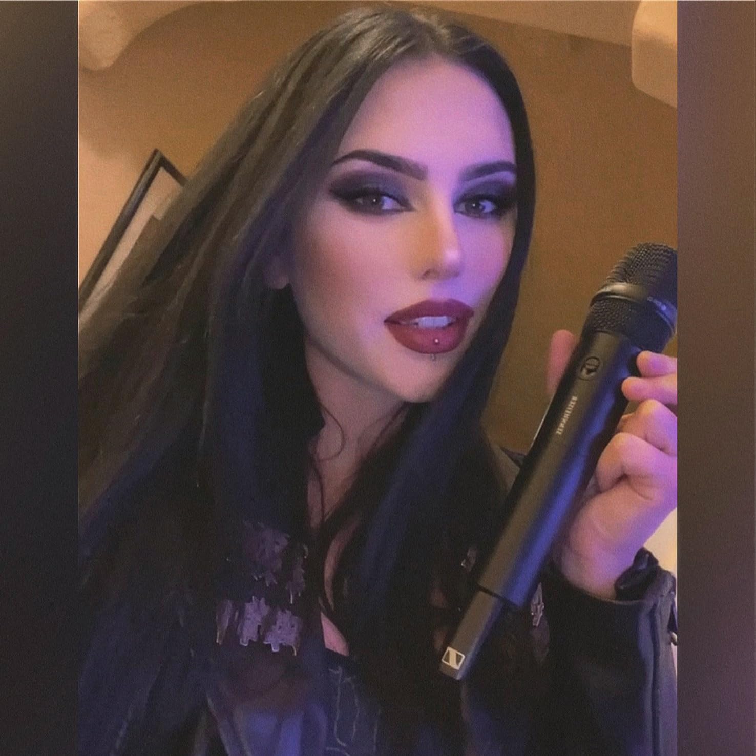 Sarah Gamblin's Amazon Page