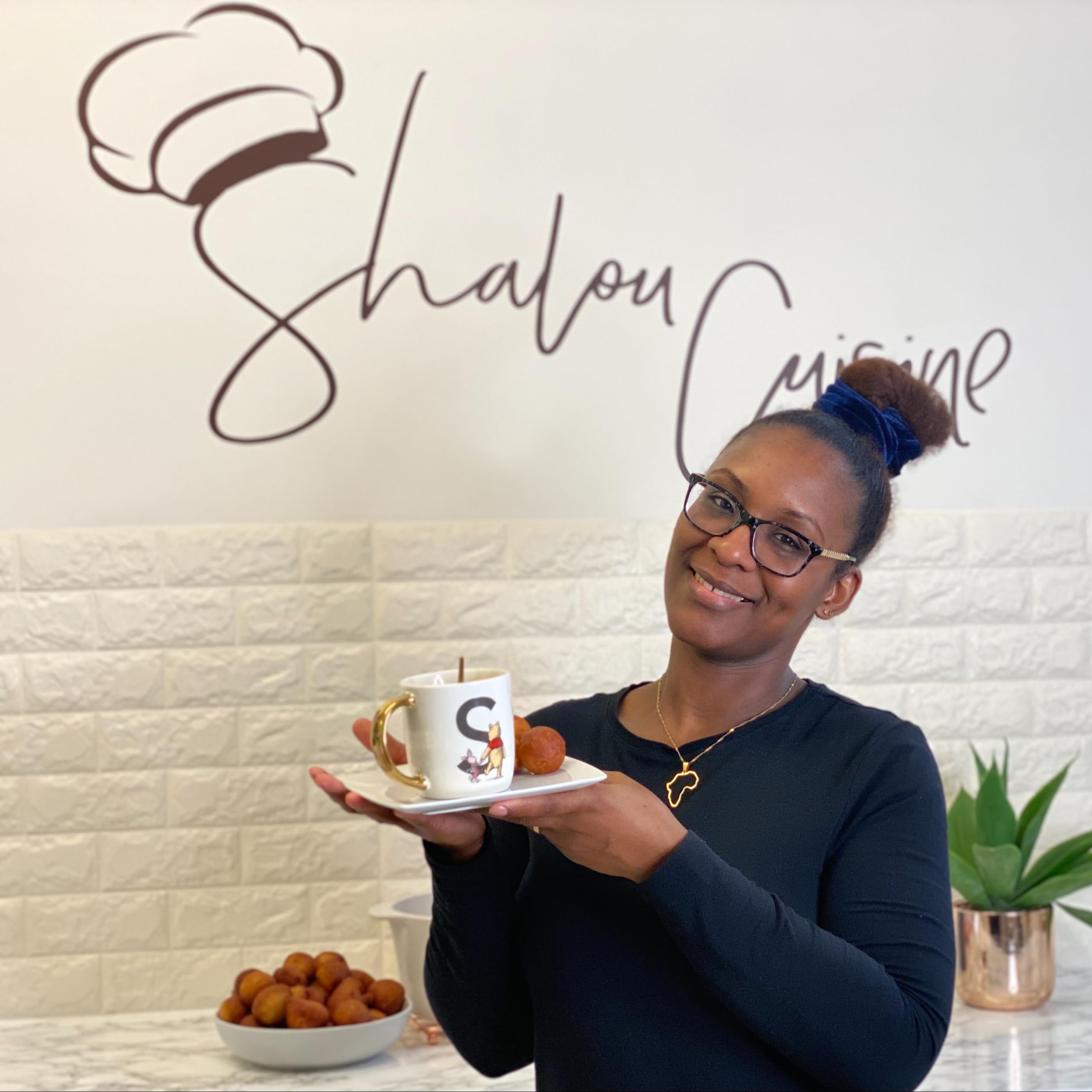 Shalou cuisine's Amazon page