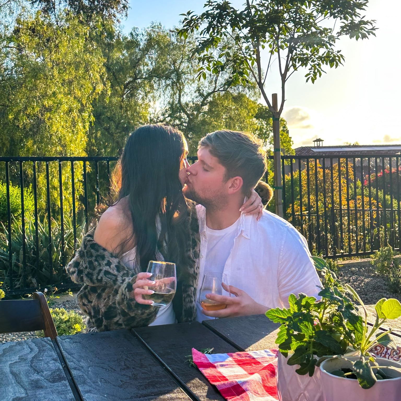 Taryn Newton's Amazon Page