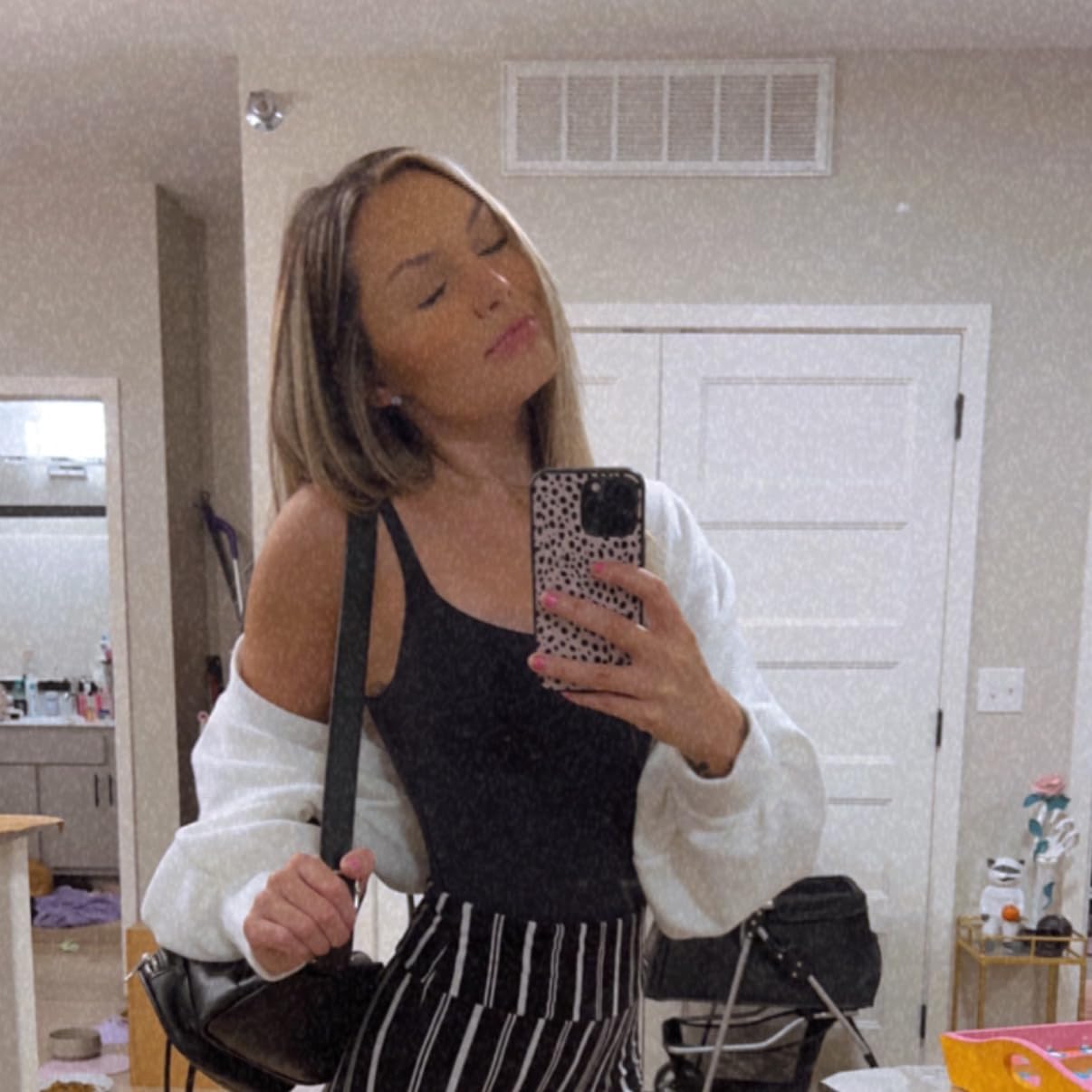 Taylor Bach's Amazon Page