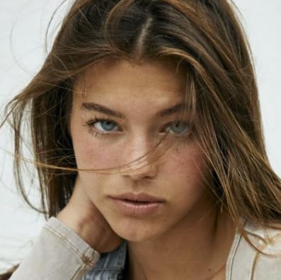 Bella Kellis's Amazon Page