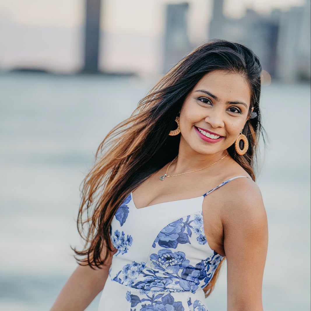 Devanshi Shah | Dee's Kitchen's Amazon Page