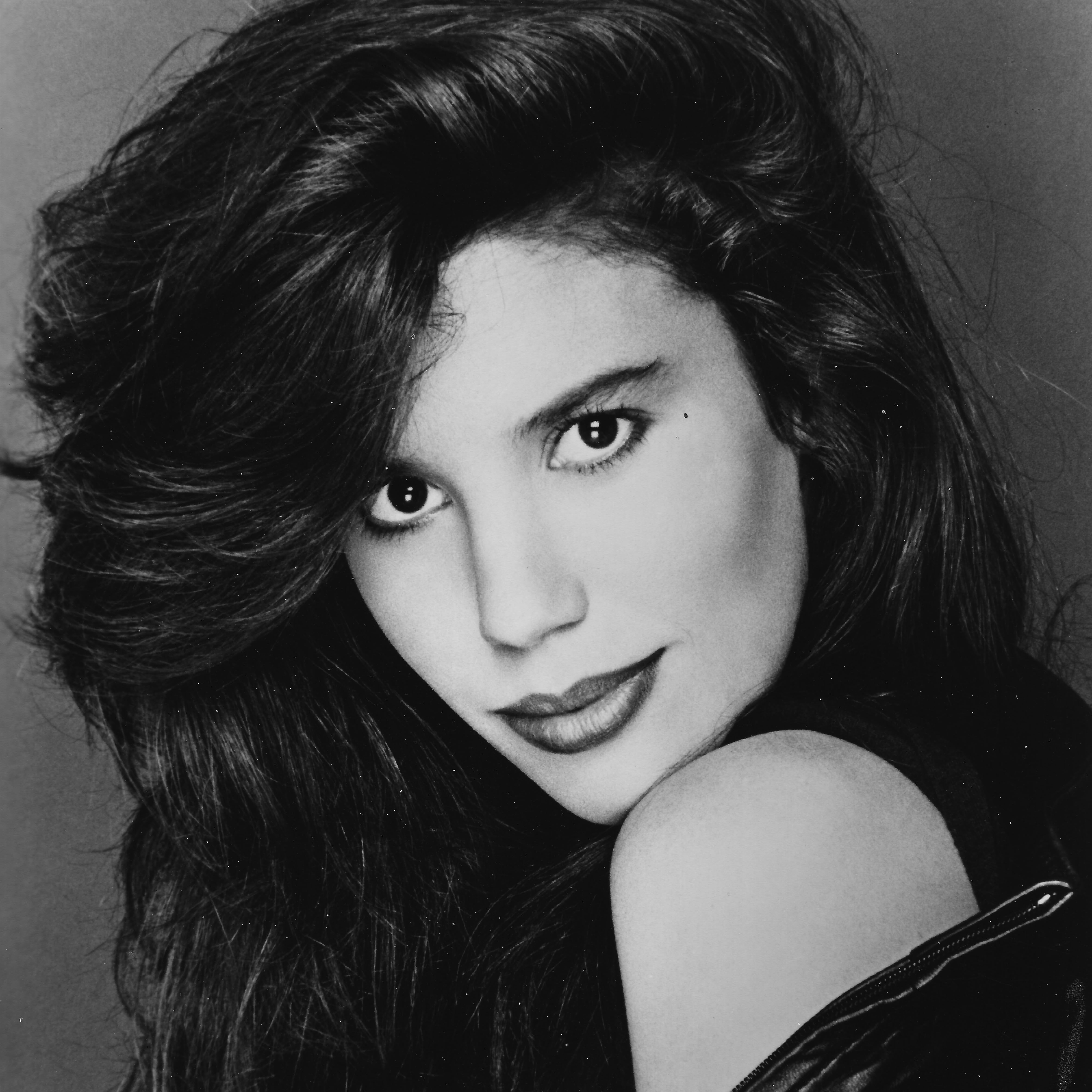 JEWEL SHEPARD's Amazon Page