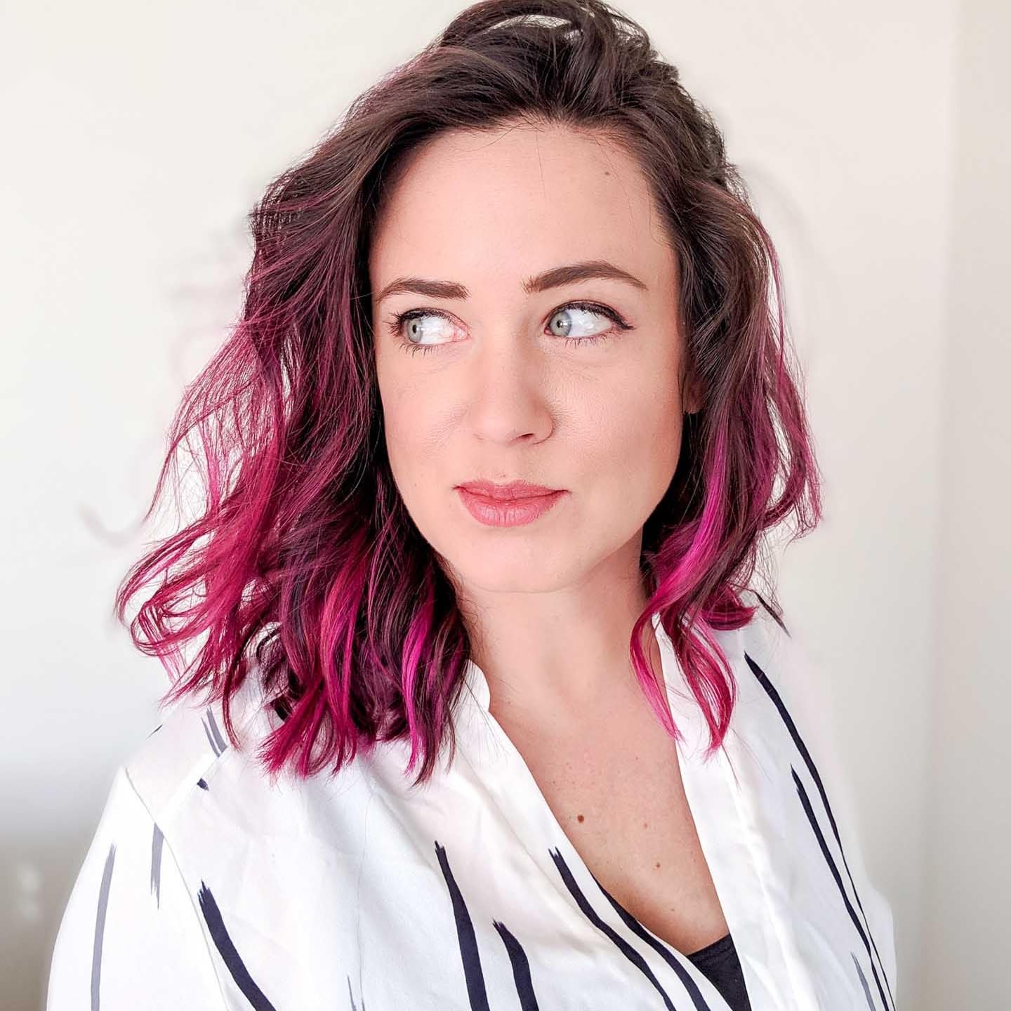 Sarah Fogle | Ugly Duckling House's Amazon Page