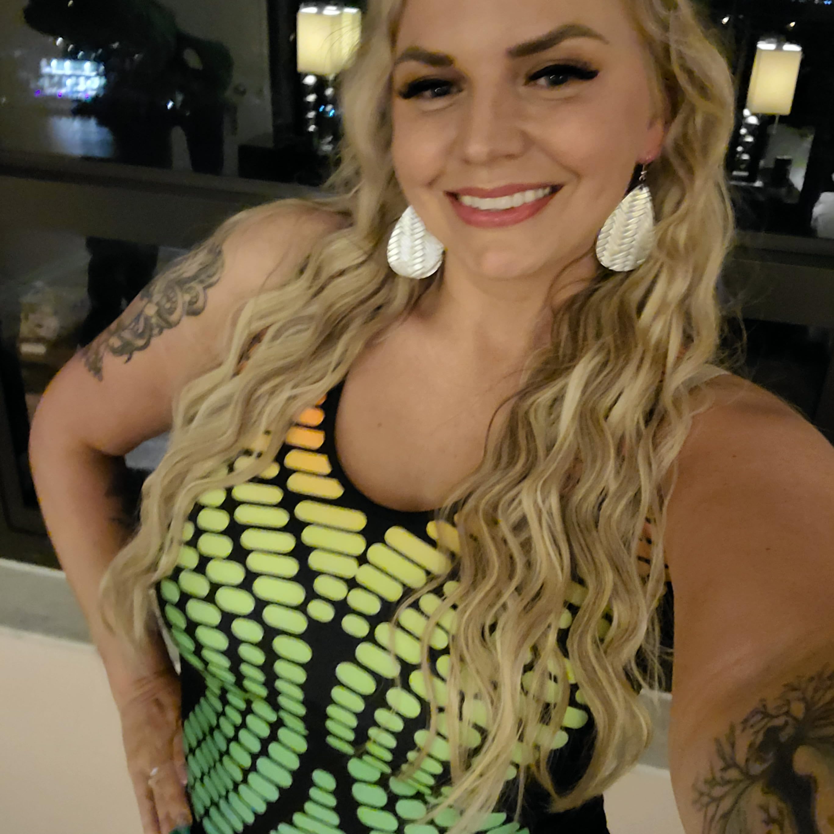 Thyra Clagg Mitchell's Amazon Page