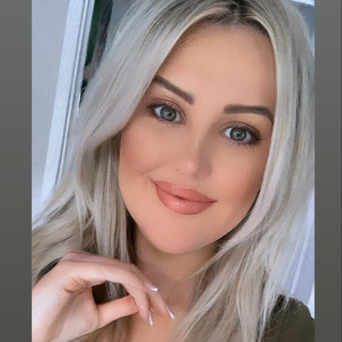 Zara Harris's Amazon page