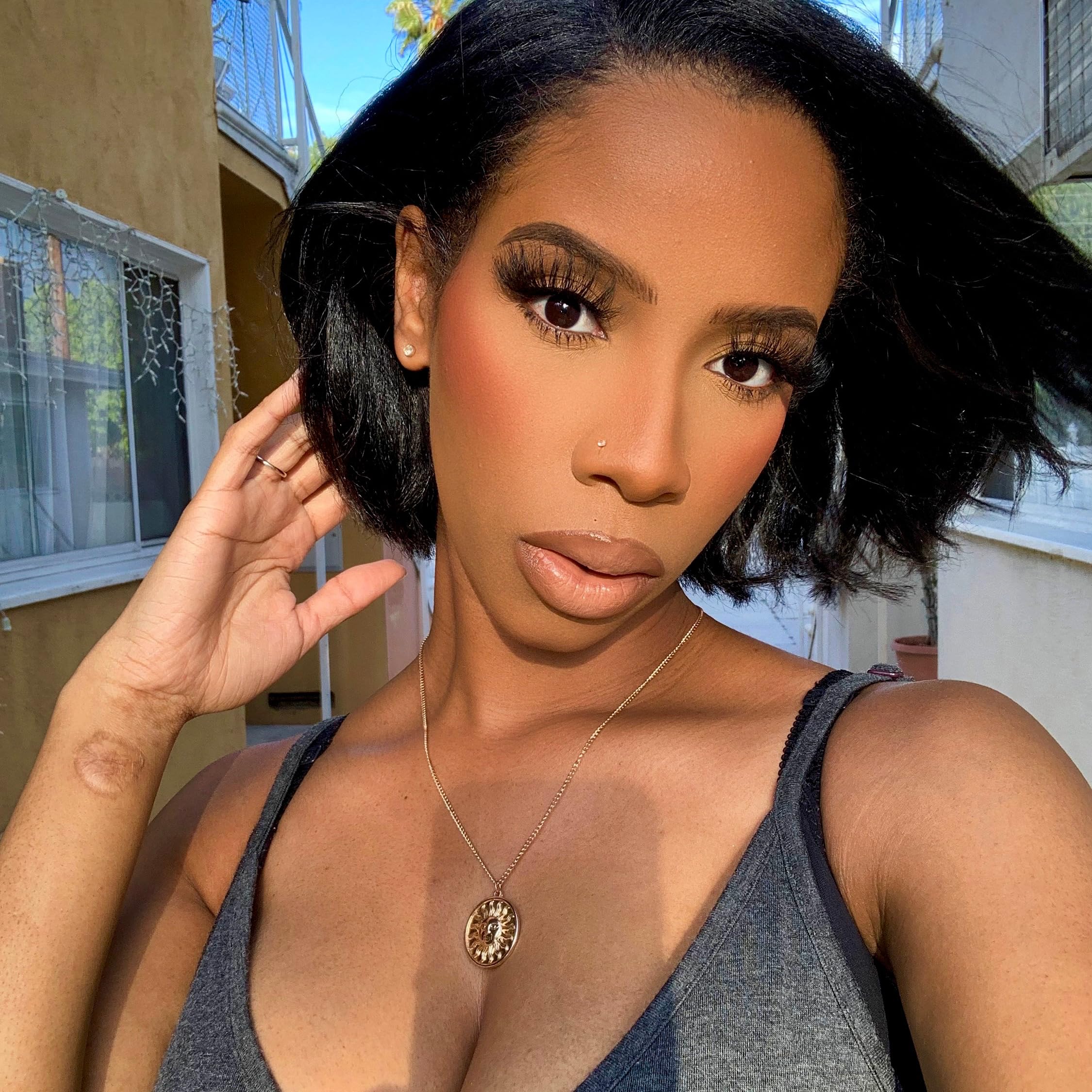 Yanna Machorro's Amazon Page