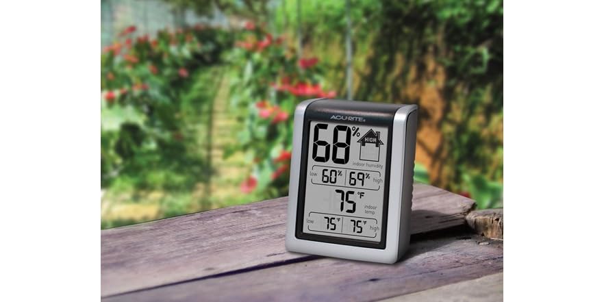 AcuRite 00613 Humidity Monitor w/ Indoor Thermometer