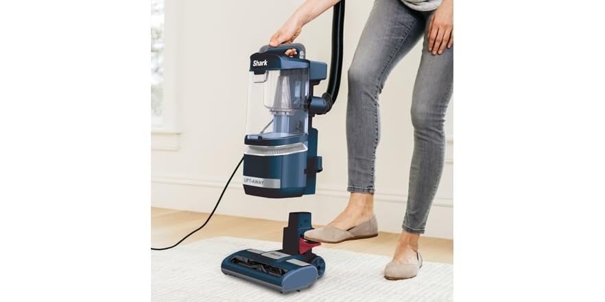 Shark LA301 Navigator Upright Vacuum, S&D