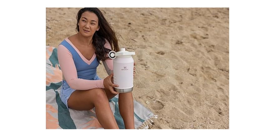 Stanley The IceFlow Fast Flow Jug 96 oz / 2.83 L