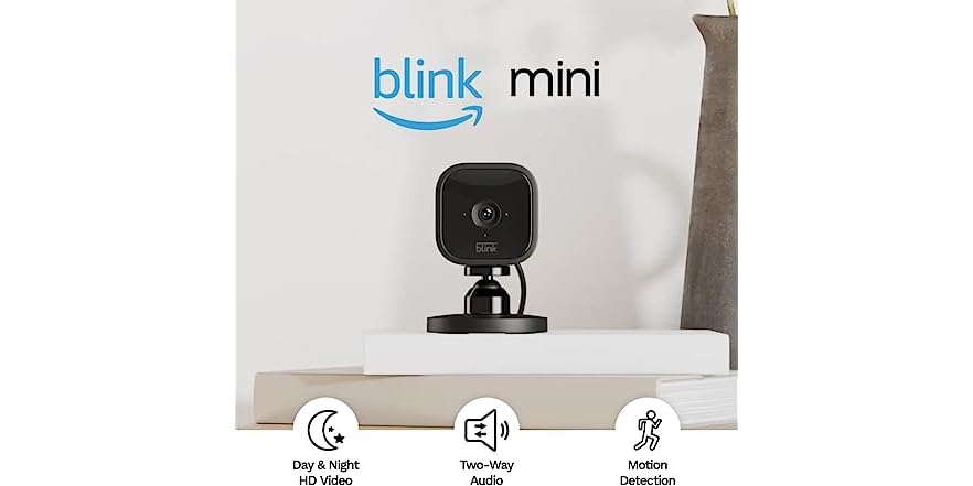 Blink Mini – Compact indoor plug-in smart security camera (1st Gen)