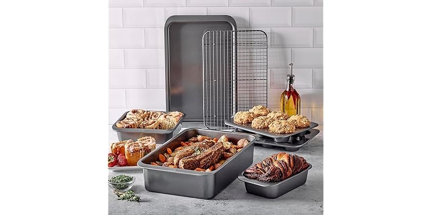 Chicago Metallic 7 Piece Nesting Bakeware Set
