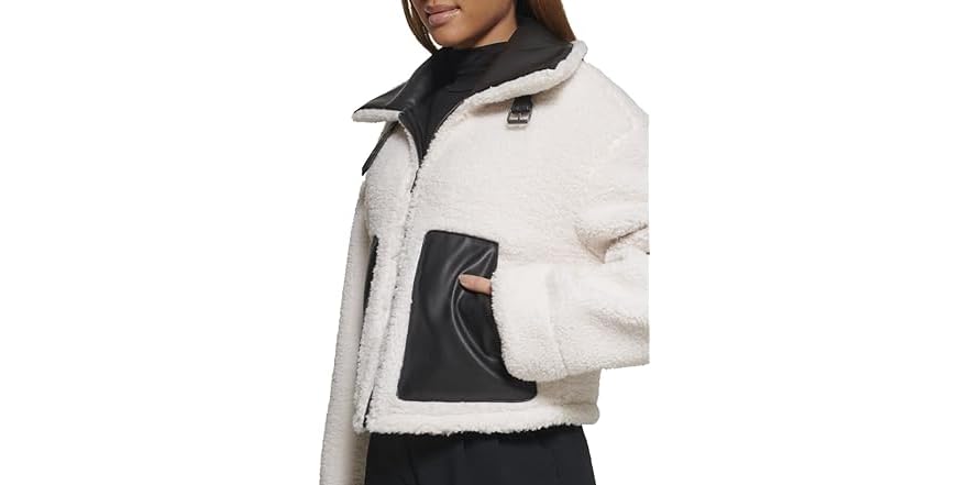 Levi's Women's Reversible Sherpa, Medium