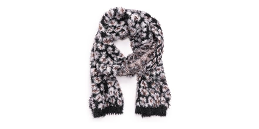 Women's Traditional Fuzzy Scarf