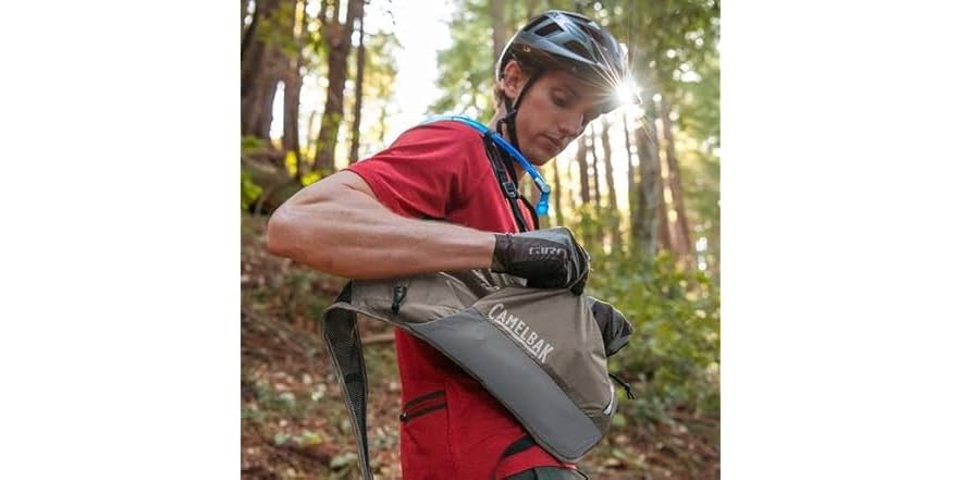 Camelbak Rogue Bike Unisex Hydration 70oz