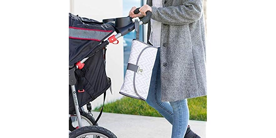 SnoofyBee Portable Changing Station