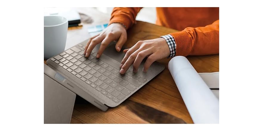 Logitech Combo Keyboard and Trackpad Case for iPad