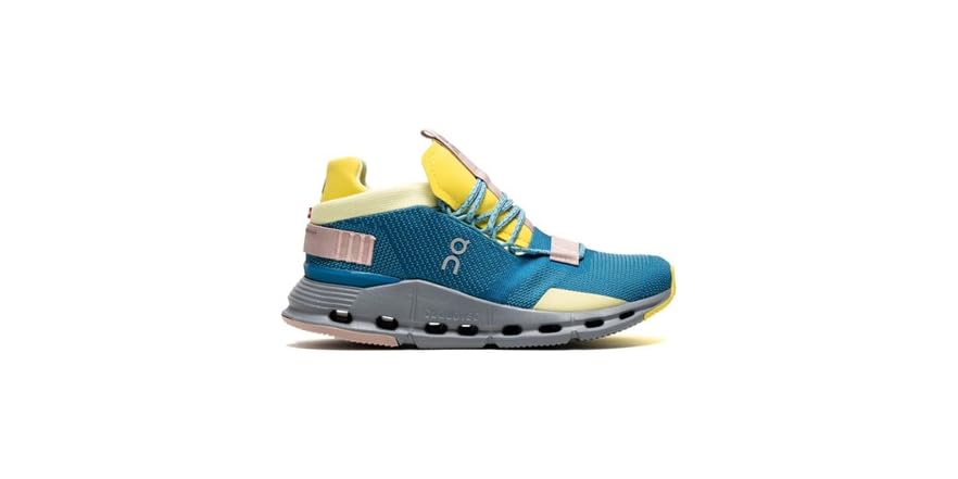 On Running Women's Cloudnova Form Shoes