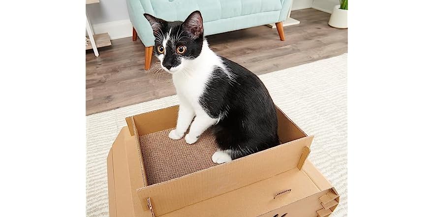 Carlson Cat Camper with Scratching Pad