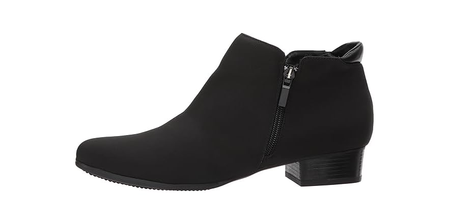 Trotters Major Ankle Bootie, 10 Wide