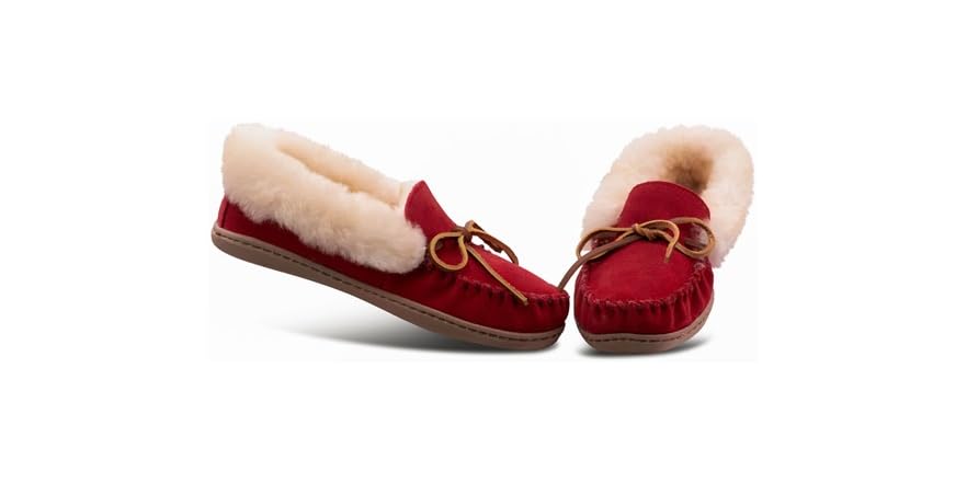 Minnetonka Womens Alpine Sheepskin Moccasin (Open Box)