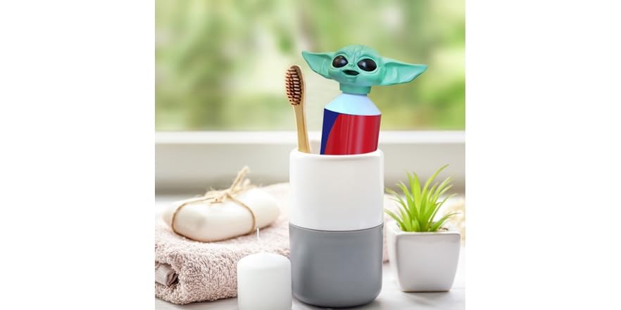 Trendy Baby Yoda Toothpaste Topper