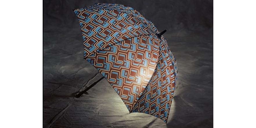 Water Cluster Lighted Umbrella